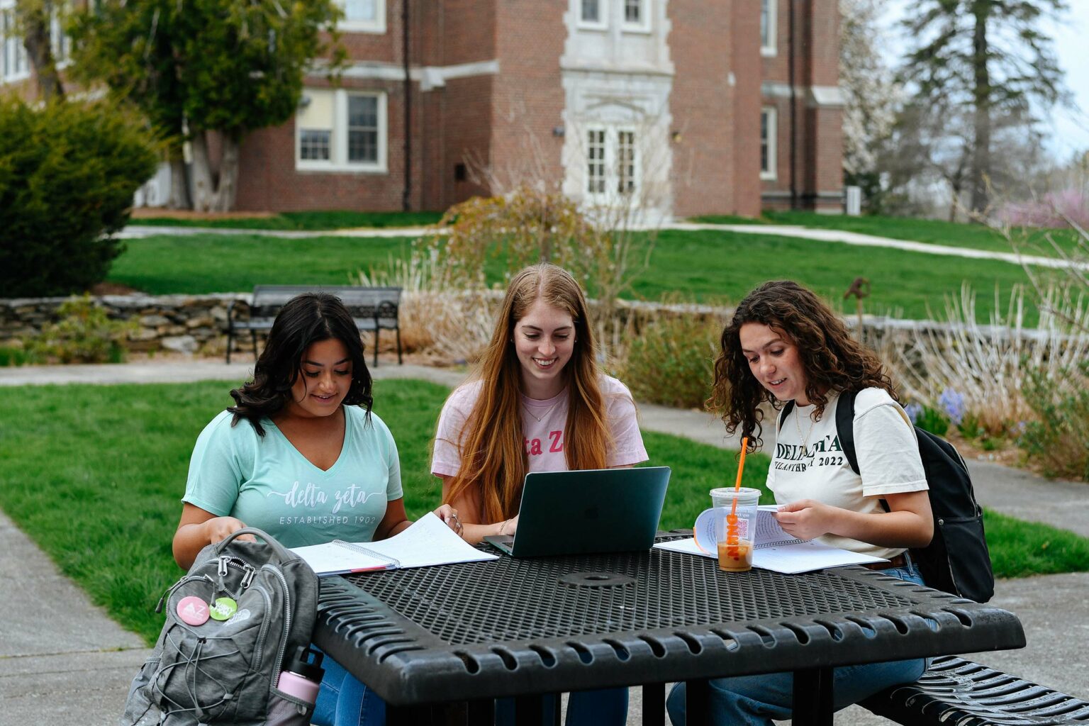 Why Join Delta Zeta Alumnae Chapter?