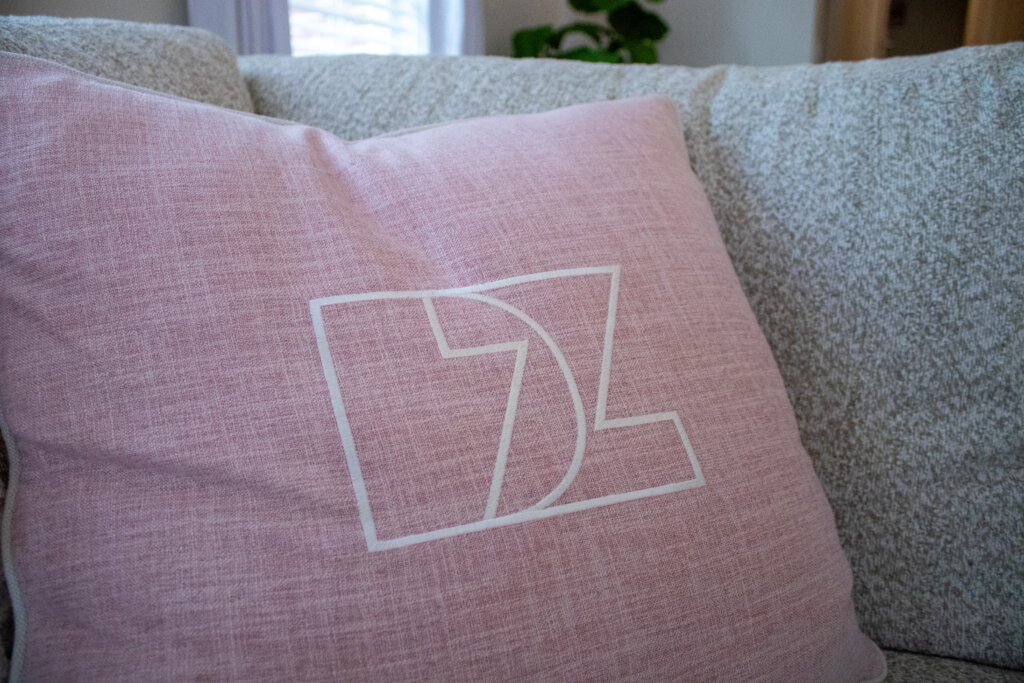 Delta Zeta Hosts University of Georgia House Grand Reopening - Delta Zeta